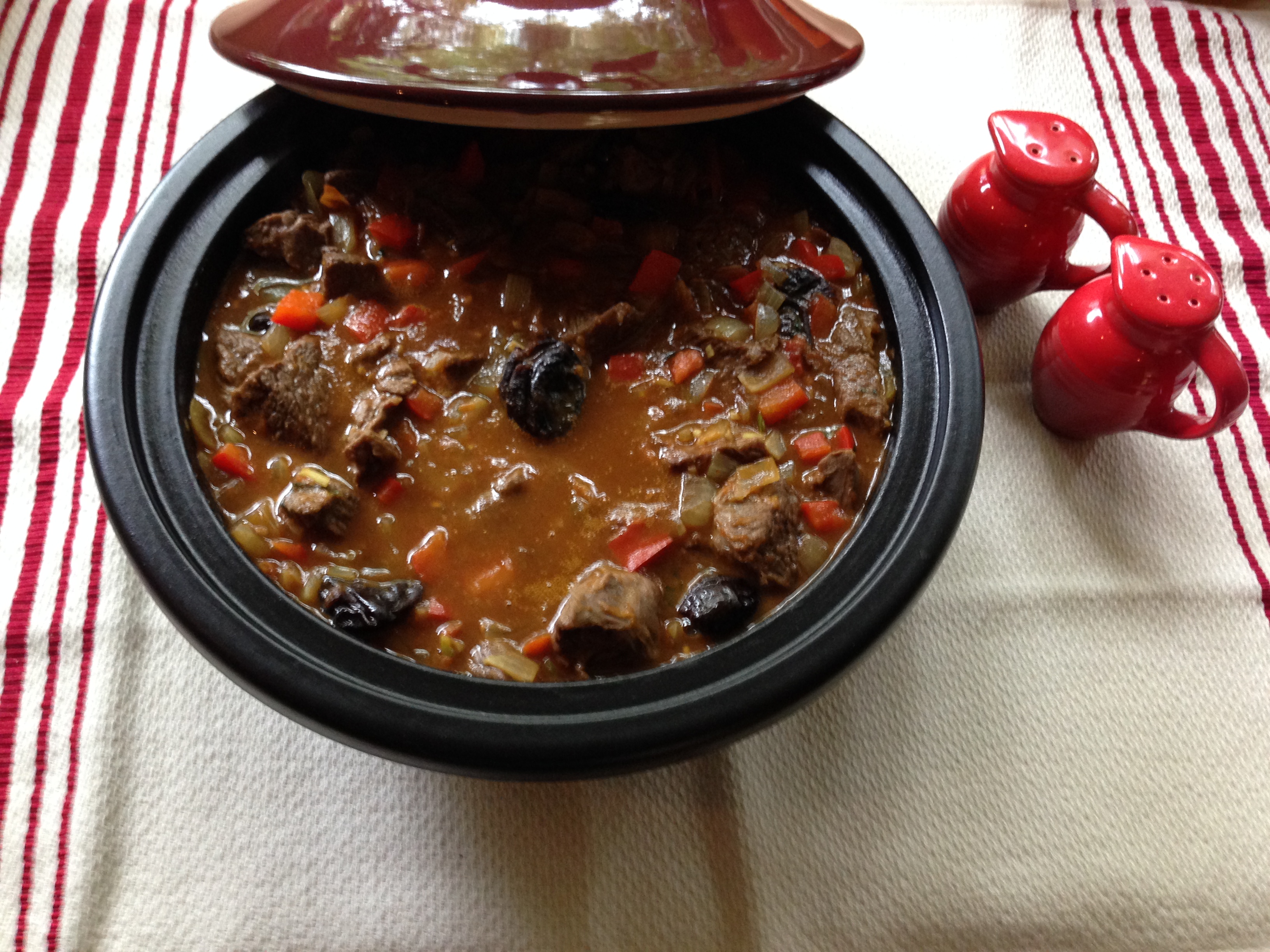 Runderstoofvlees (Curaçao) (Karni stobá di Mai) - Online Recepten - KookJij