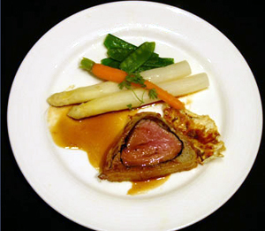 Kalfshaas verpakt in korstdeeg - Online Recepten - KookJij